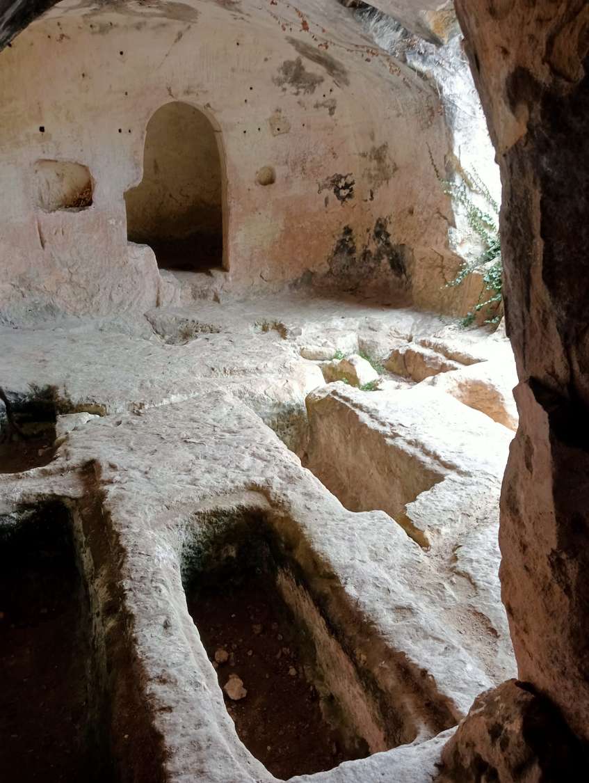 Cave of Laño | Portal de Turismo de Castilla y León