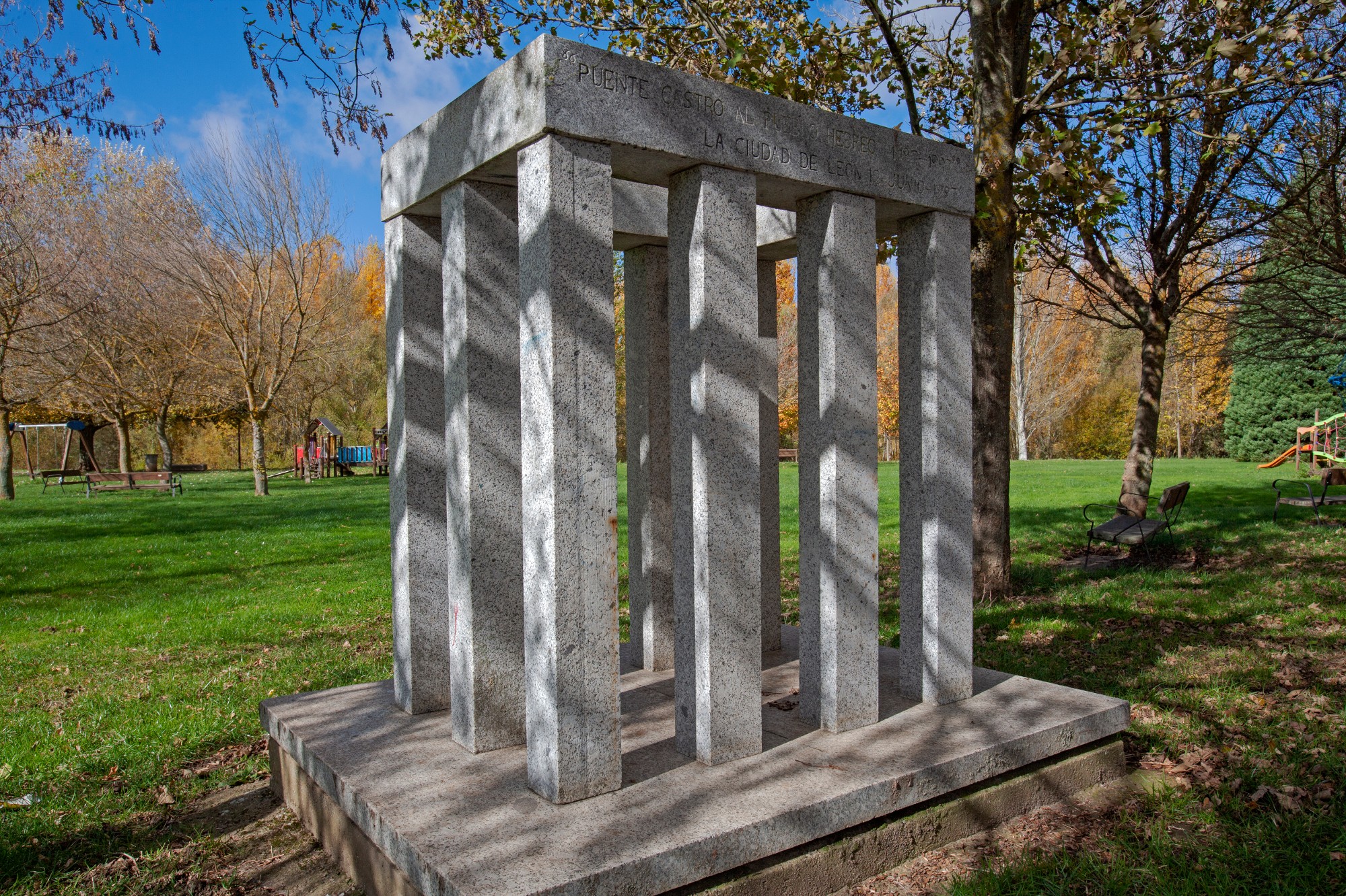 Monolith in memory of the Jews | Portal de Turismo de Castilla y León