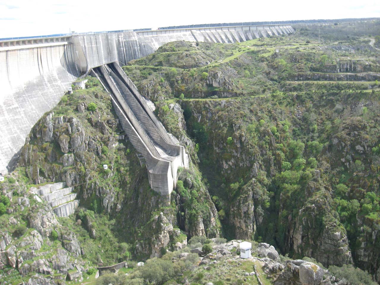 Embalse de Almendra | Portal de Turismo de Castilla y León