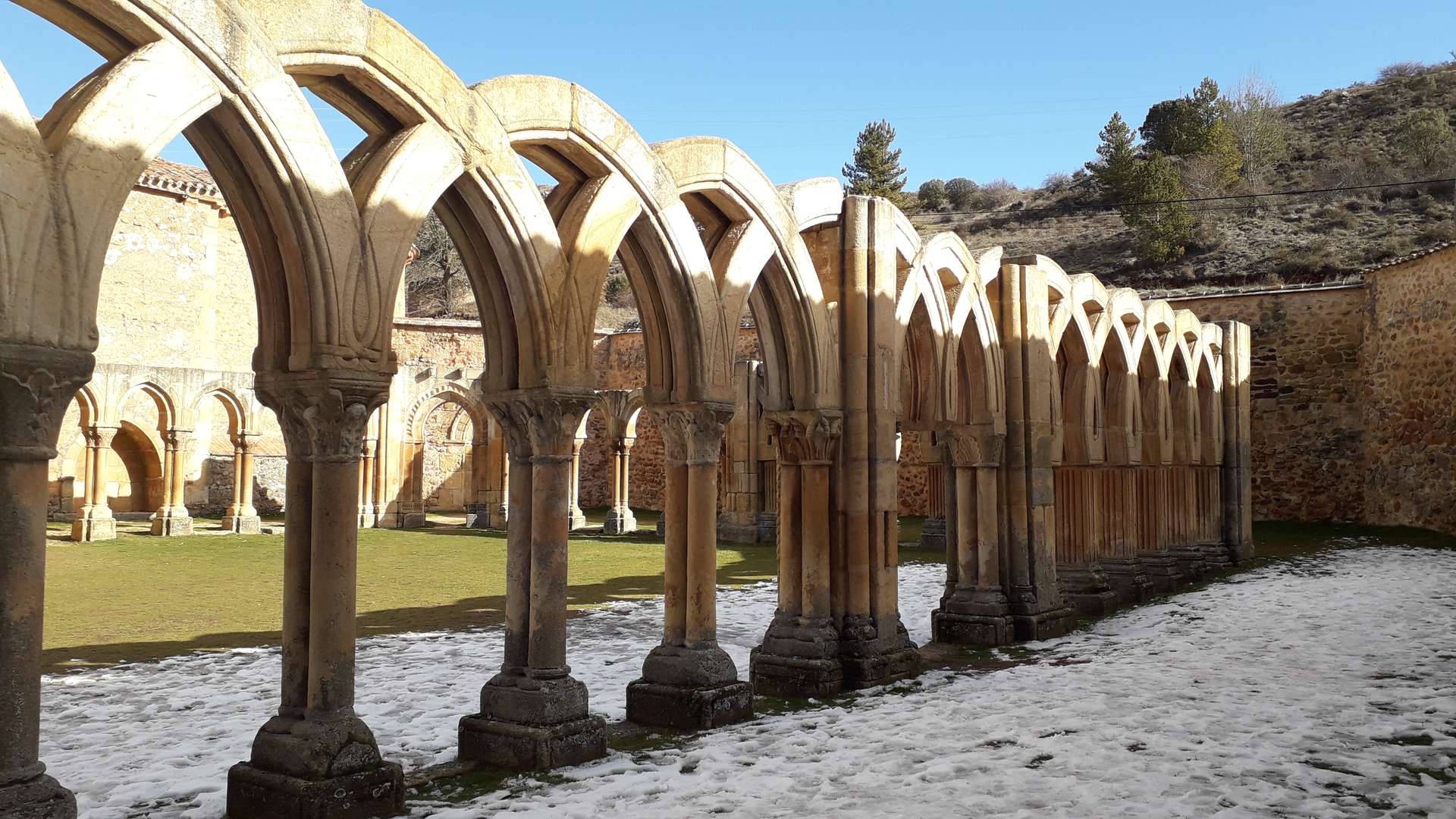 Monasterio de San Juan de Duero - Portal de Turismo de la Junta de ...